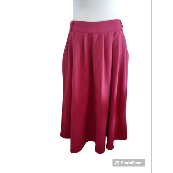Modcloth | Skirts | Modcloth Aline Circle Skirt Red M Vtg Pleated ...
